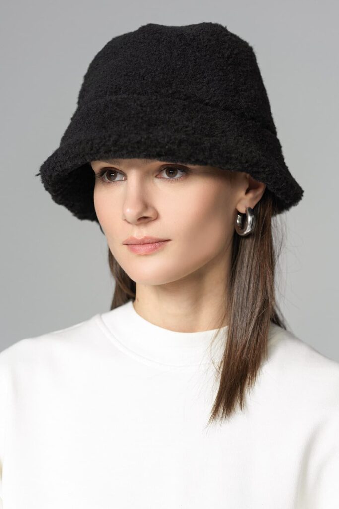 Shearling Bell Hat – Zeita Kotys